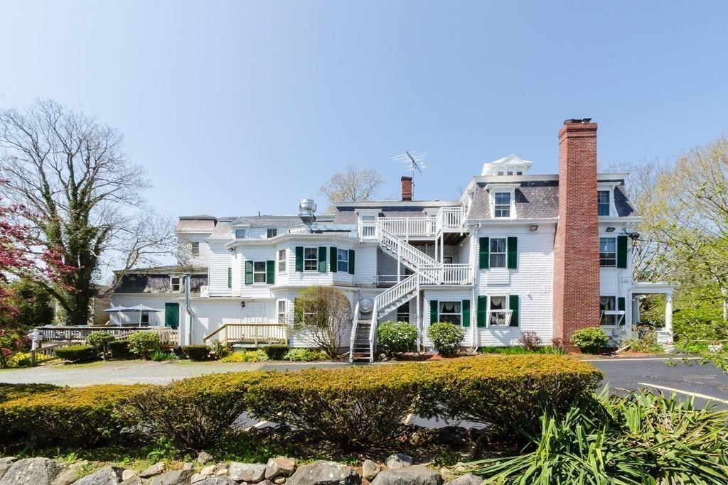 Featured Property: Colonial House Inn, Yarmouth Port - Robert Paul ...