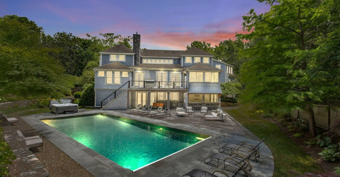 Make a Splash with these 5 Poolside Properties - Robert Paul Properties